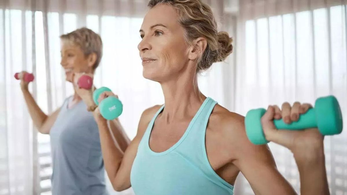 6 Exercices de force parfaits pour les personnes de plus de 50 ans ...